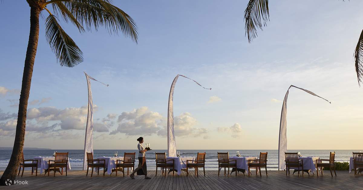 ประสบการณ์การรับประทานอาหารที่ร้านอาหาร Breeze ในโรงแรม Samaya Seminyak